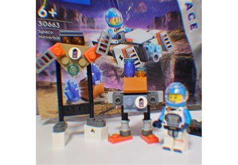 Lego Moc 30663 Two Robots By Xlash0909 Rebrickable Build With Lego