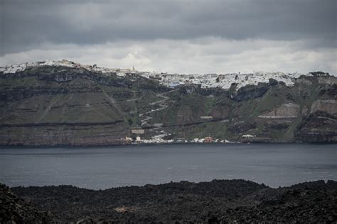 Scientists Warn Of Landslide Risks On Santorini Even After Earthquakes Subside Dnews