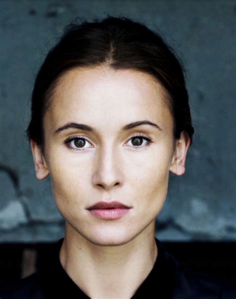 Peri Baumeister • Instagram Photos And Videos Ntba