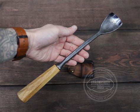 Bent Gouges With A Long Neck The Spoon Crank