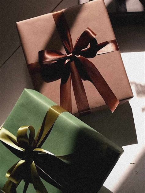 Christmas Present Wrapping Ideas With Brown Paper Aesthetic
