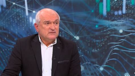 Главчев Дори президентът да не дойде на клетвата на новите конституционни съдии това няма да е