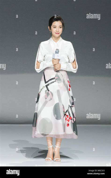 Li Bingbing Dress