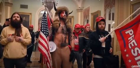 Από τον «Εισαγόμενο στον «Αδιαμεσολάβητο X Efimerida