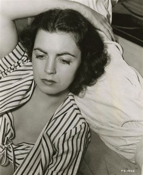 35 Beautiful Photos Of Faith Domergue In The 1940s And 50s ~ Vintage
