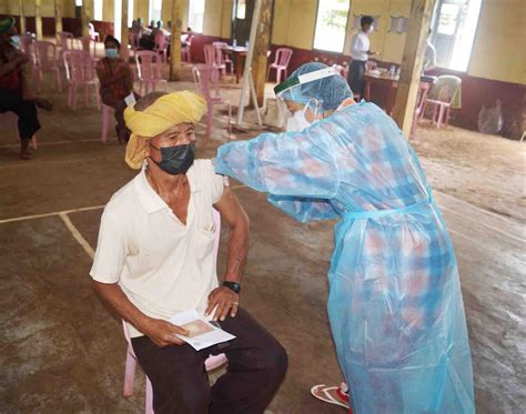 ဆီဆိုင်မြို့၌ ကိုဗစ် ၁၉ ရောဂါကာကွယ်ဆေးဆက်လက်ထိုးပေး Information And Public Relations Department