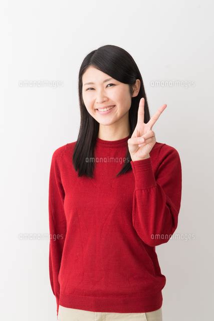 日本人女性の写真素材 [fyi04694726] ストックフォトの Qlean Market（キュリンマーケット）