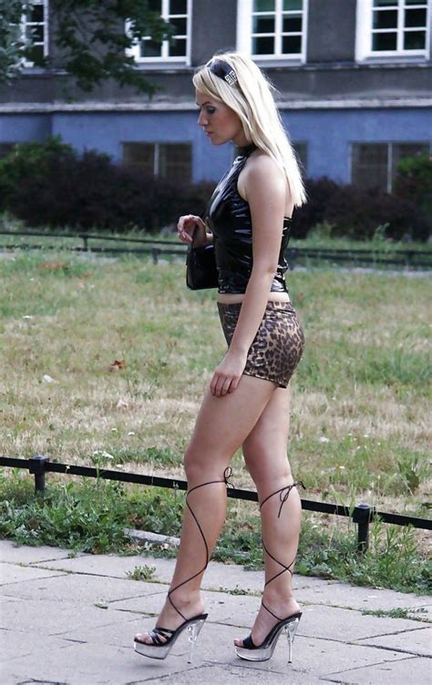 Women Dressed Like Sluts Girls Dressed Sexy In Public Page 157