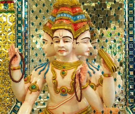 Lord Brahma Temple Interesting Facts About Pushkar Temple