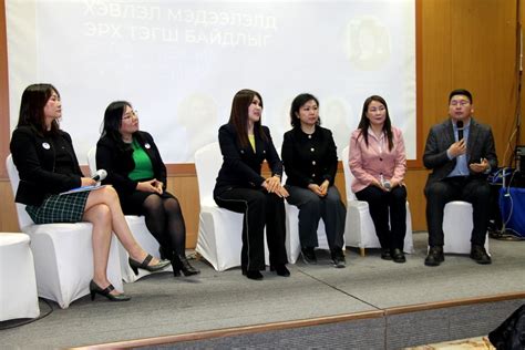 Сошиал орчинд ёс зүйтэй мэдээлэхийг уриаллаа