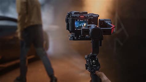 DJI RS4, RS4 Pro help you capture steady shots for stronger impact