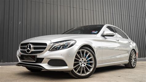 Fixing A Mercedes C Class With Multiple Warning Messages Garden City Garage