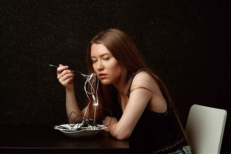 Truss Link Robots Modular Self Sustaining Robot Ecologies Inspired By