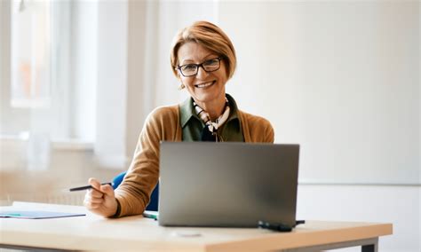 the ultimate guide to implementing digital learning atomi