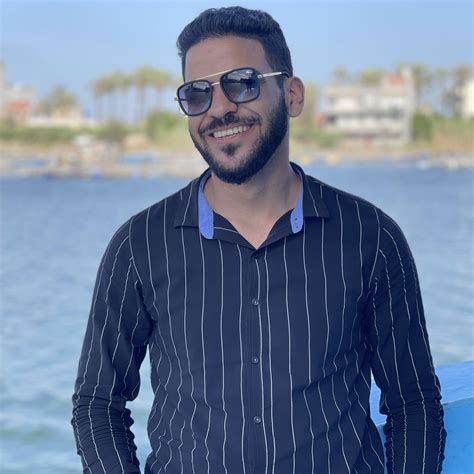 الفيديو كامل 😘🔥 اتفرج للآخررررر 🔥 اتكسرت فى المطار بدون استخدام ولا