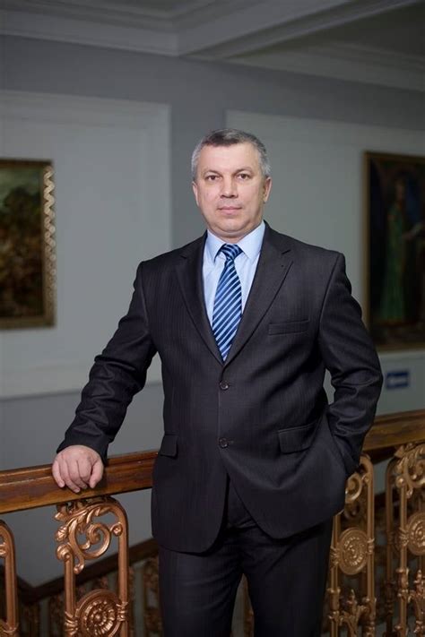 AbsolvenȚi De Succes Ai FacultĂȚii Fmti Vasile BaȘ A Absolvit
