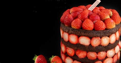 ‘오픈런 대란 성심당 ‘딸기시루서 곰팡이 발견