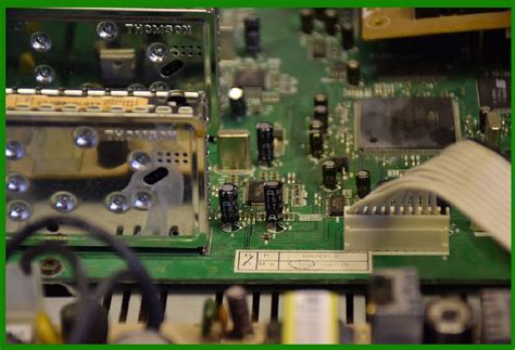 the structure of the rfid reader and its electronic circuit principle