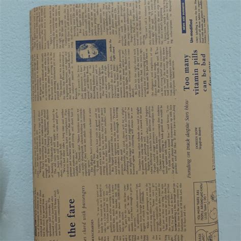 กระดาษคราฟท์ลายหนังสือพิมพ์ กระดาษคราฟห่อช่อดอกไม้ห่อของขวัญ Shopee Thailand