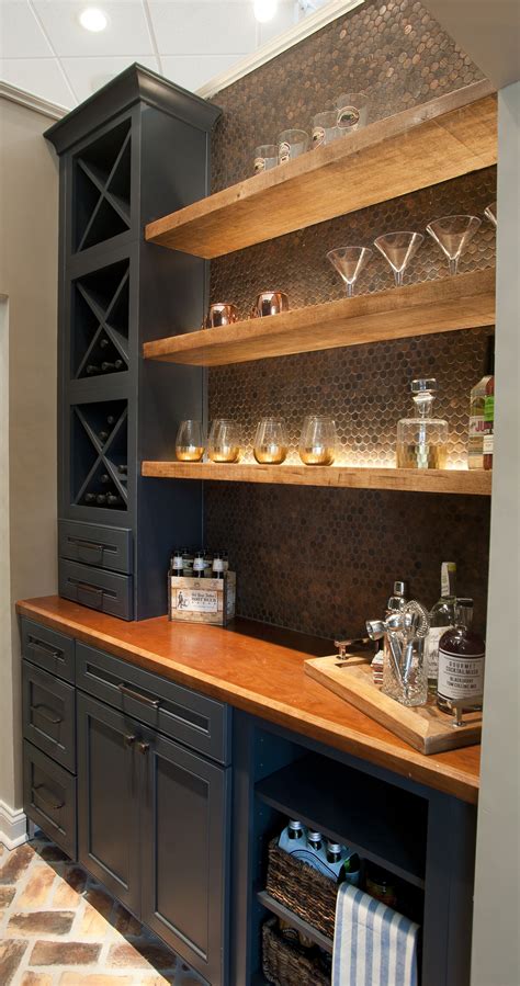 Butler Pantry And Bar Design By Dalton Carpet One Wellborn Cabinets