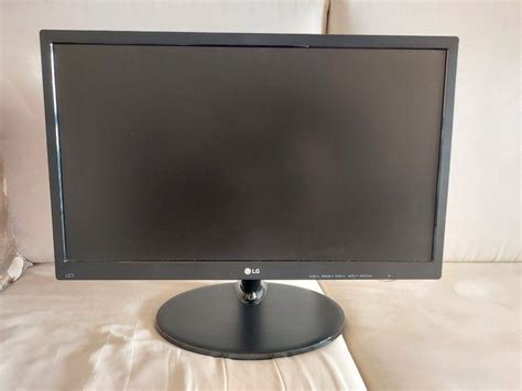 Lg Ips Led Monitor Model M H Computers Tech Parts Accessories Monitor Screens On Carousell