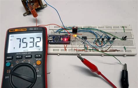 Programmable Gain Amplifier Using Mosfet And Transistor