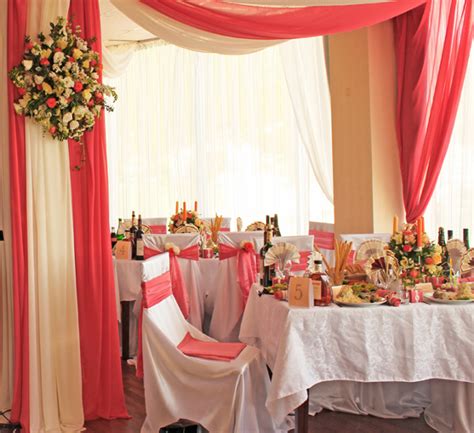 Коралловая свадьба - как отметить и что подарить