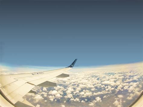 배경 화면 하늘 공기 호스 비행기 여행 낮 구름 항공 우주 공학 지구의 분위기 항공기 여객기 플랩 수평선 기상 현상 2048x1536