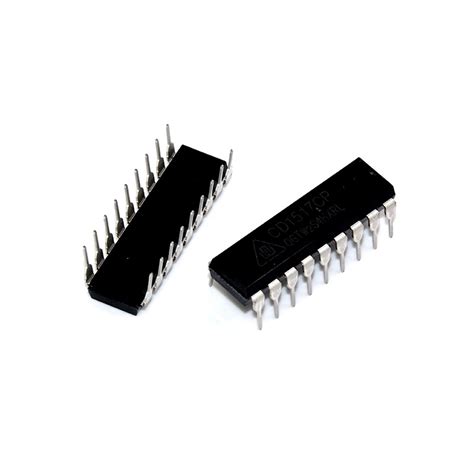 PIC F A I P MICROCHIP Robozar