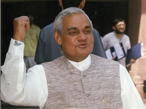 Who Is Atal Bihari Vajpayee Atal Bihari Vajpayee News Vajpayee Political Career Bharat Ratna