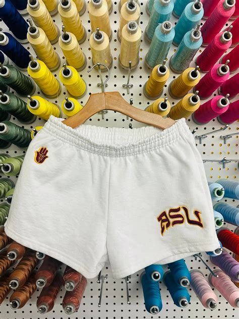 Asu Shorts Hamsa Club