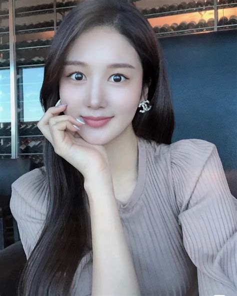 偷得富盛半日闲 On Twitter 很漂亮的韩国网红美女,你知道她的名字吗? 偷得富盛半日闲 On Twitter 很漂亮的韩国网红美女,你知道她的名字吗?