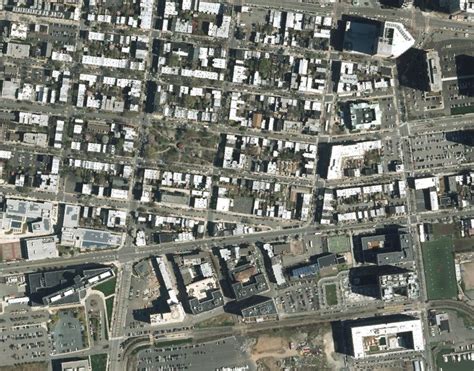 Problem With Wms Wmts Layer Image Quality In Qgis Geographic Information Systems Stack Exchange