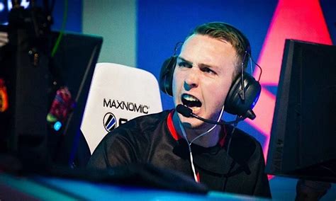 The Life And Times Of Gla1ve Part 1 Earlygame