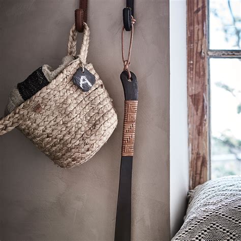 Loke Kingalusikas Riputusnagiga Perenne Interior