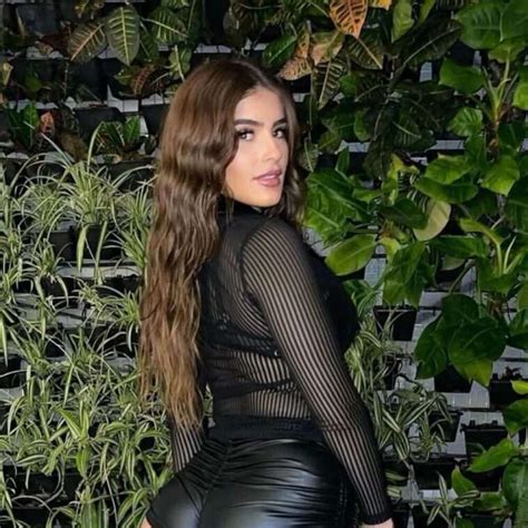 How Tall Is Jessy Ren Bio Wiki Age Height Family Boyfriend Net Worth Instamix Global