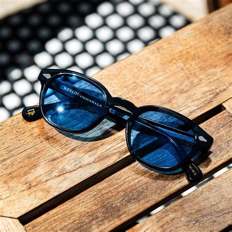 How Blue Sunglass Lenses Work And Why They Should Be Avoided