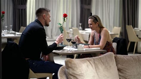 Ljubavnici Za Dan žena Poklonili Pjesmu Vjeruj Mi Jedina