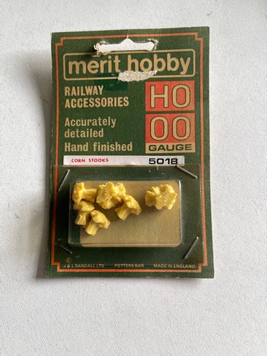 Model Scene Merit 5018 Corn Stooks 12 Jwmodelrailways