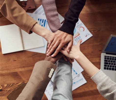 Top Problem Solving Games And Activities For Effective Team Building Making Teams