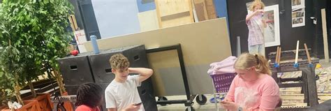 Behind The Scenes Macbeth Stage Crew The Arrowhead