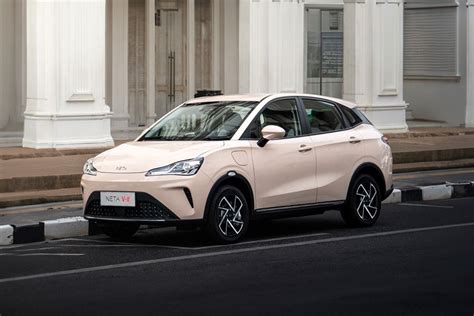 Neta V Ii 2025 Images Check Interior And Exterior Photos Oto