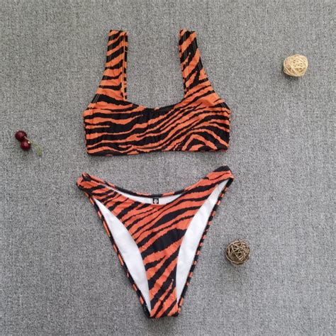 Stripe Open Sexy Hot Sex Bikini Young Girl Swimwear Bikini Stripe And