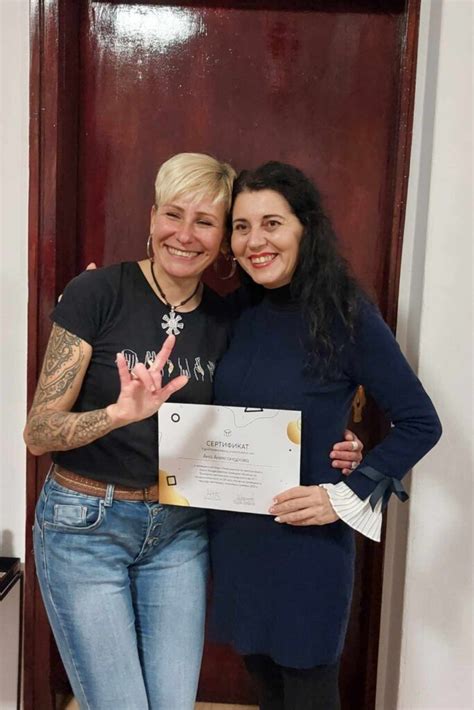 Ана Александрова от Библиотеката на НЧ Съгласие 1869 завърши второ ниво в курс по Български