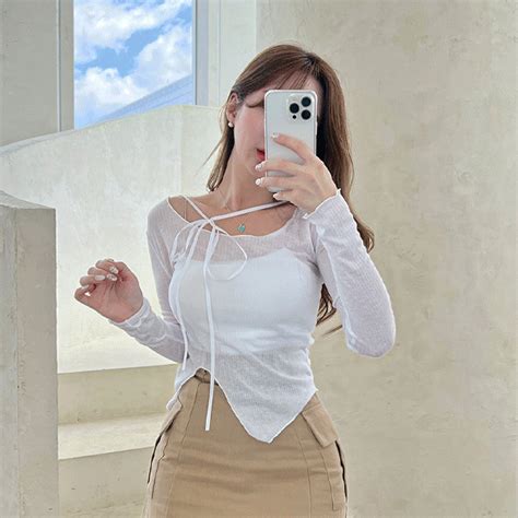 최저가 발레코어룩 파티룩 러빈시스루리본티셔츠 리본티 제니티 러블리 데이트룩 에이블리