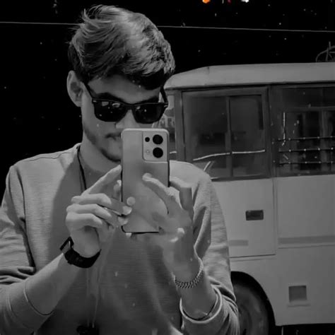 𝒴𝒶𝓈𝒽 𝓅𝒶𝓉𝒾𝓁 yash patil888 Threads Say more