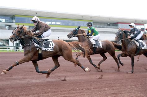 Le huis-clos à nouveau - Les hippodromes de Lyon : hippodrome de ...