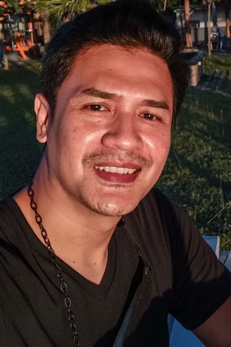 Ferry Ixel Wiki Biography Age Gallery Spouse And More