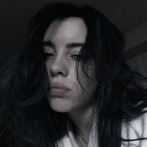 Pin By 🌙🦝🪓 On Short Hair Billie Billie Eilish Aesthetic Grunge