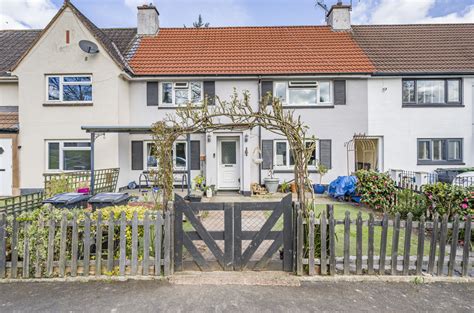 School Close Bampton Tiverton Devon Ex16 9nn Seddons